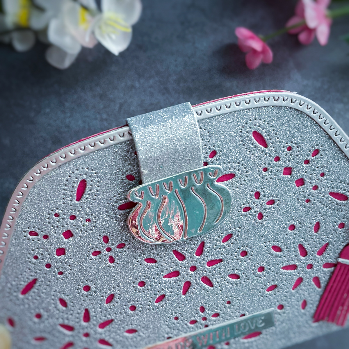 Spellbinders- Gorgeous You Makeup Bag shaped Card Holders - H MADE BOUTIQUE