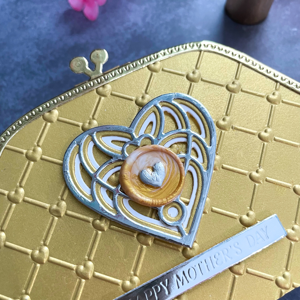 Spellbinders- Gorgeous You Makeup Bag shaped Card Holders - H MADE BOUTIQUE